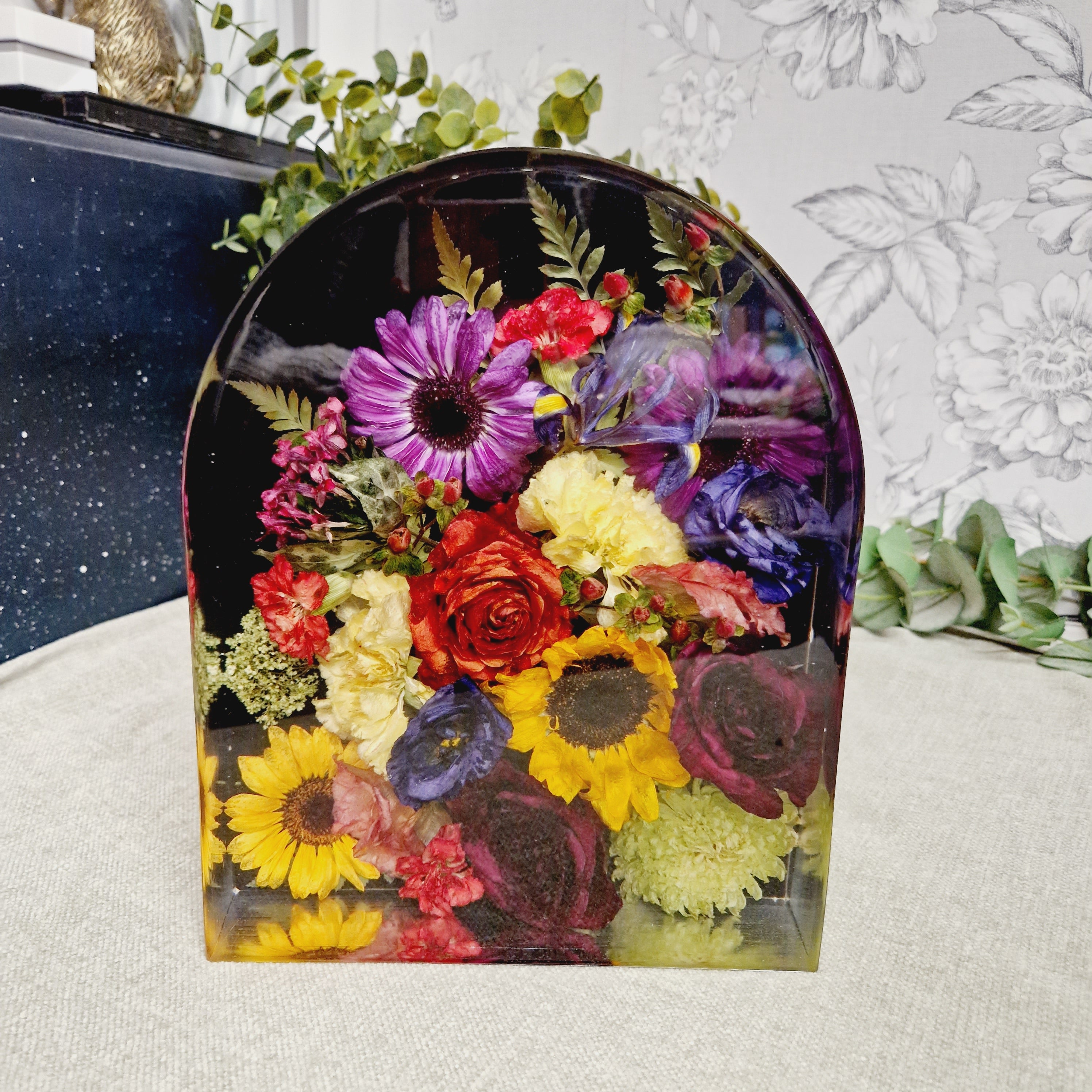 Sparkles bespoke resins Flower preservation resin artist – Sparkles ...