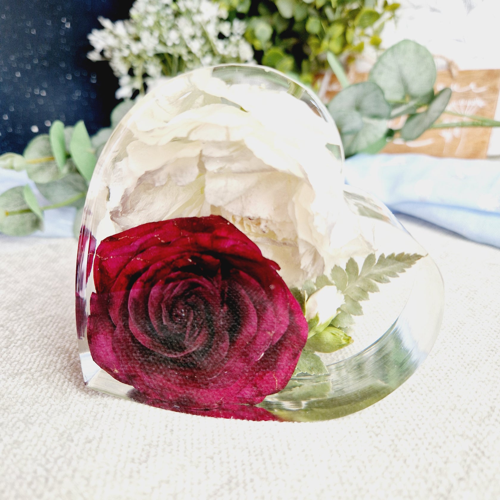 10cm Freestanding Heart Flower Preservation – Sparkles Bespoke Resins