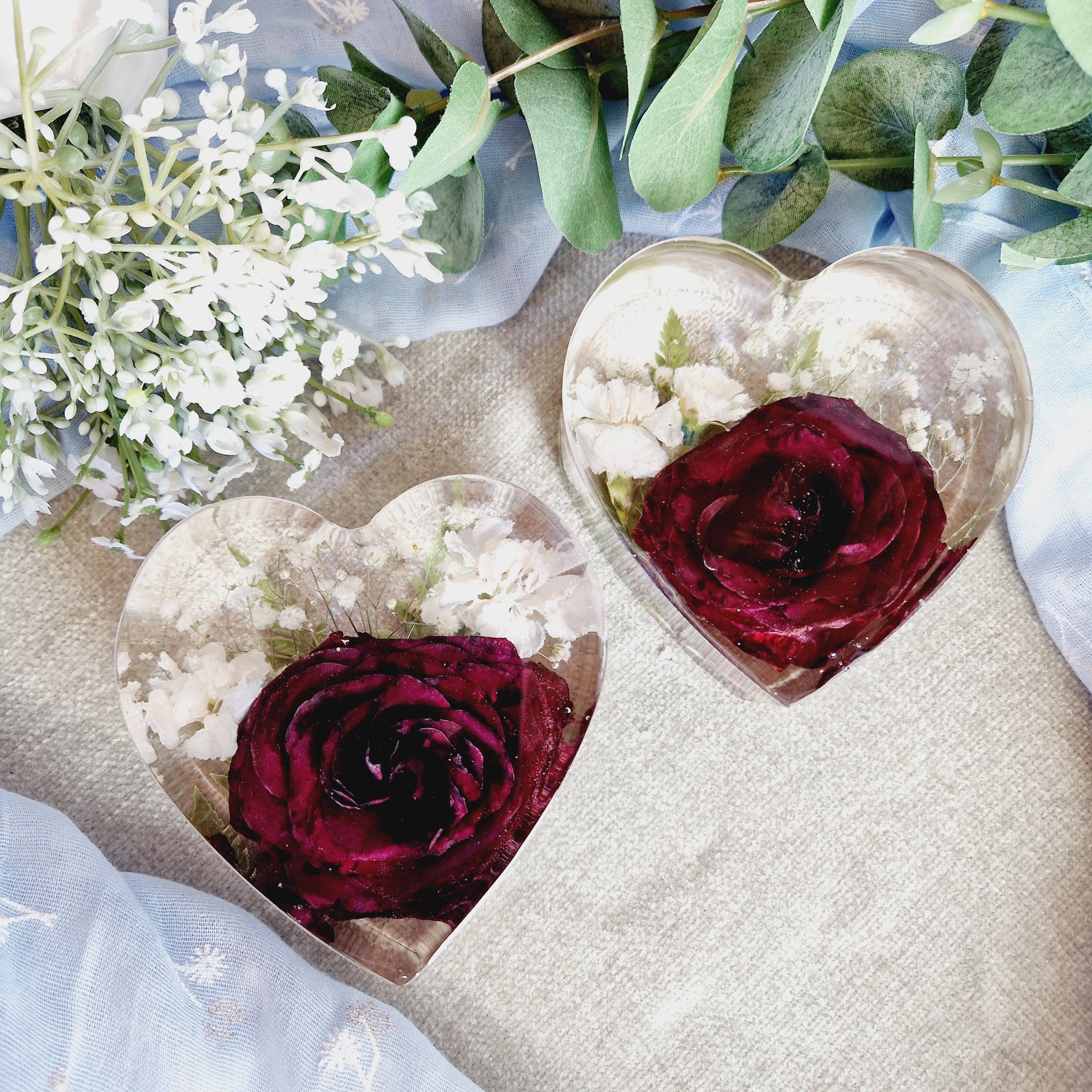 10cm Freestanding Heart Flower Preservation – Sparkles Bespoke Resins