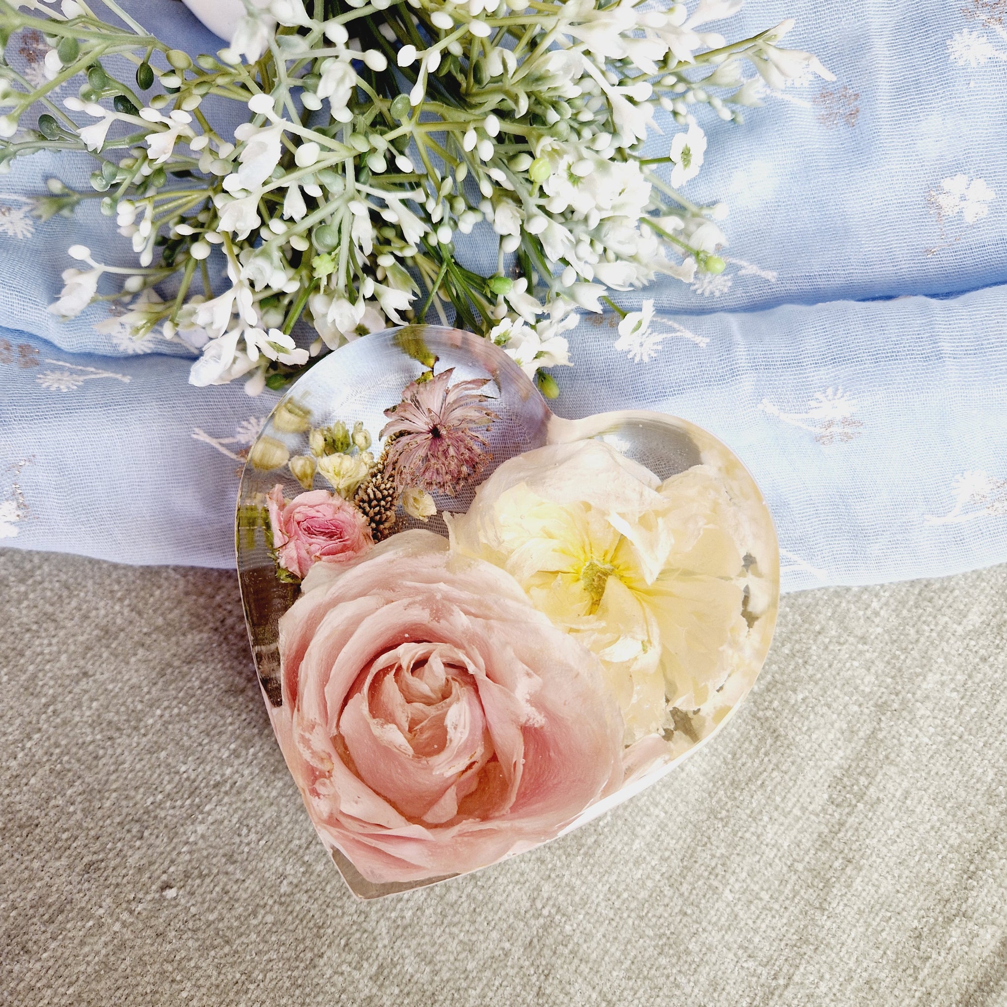 10cm freestanding heart – Sparkles Bespoke Resins