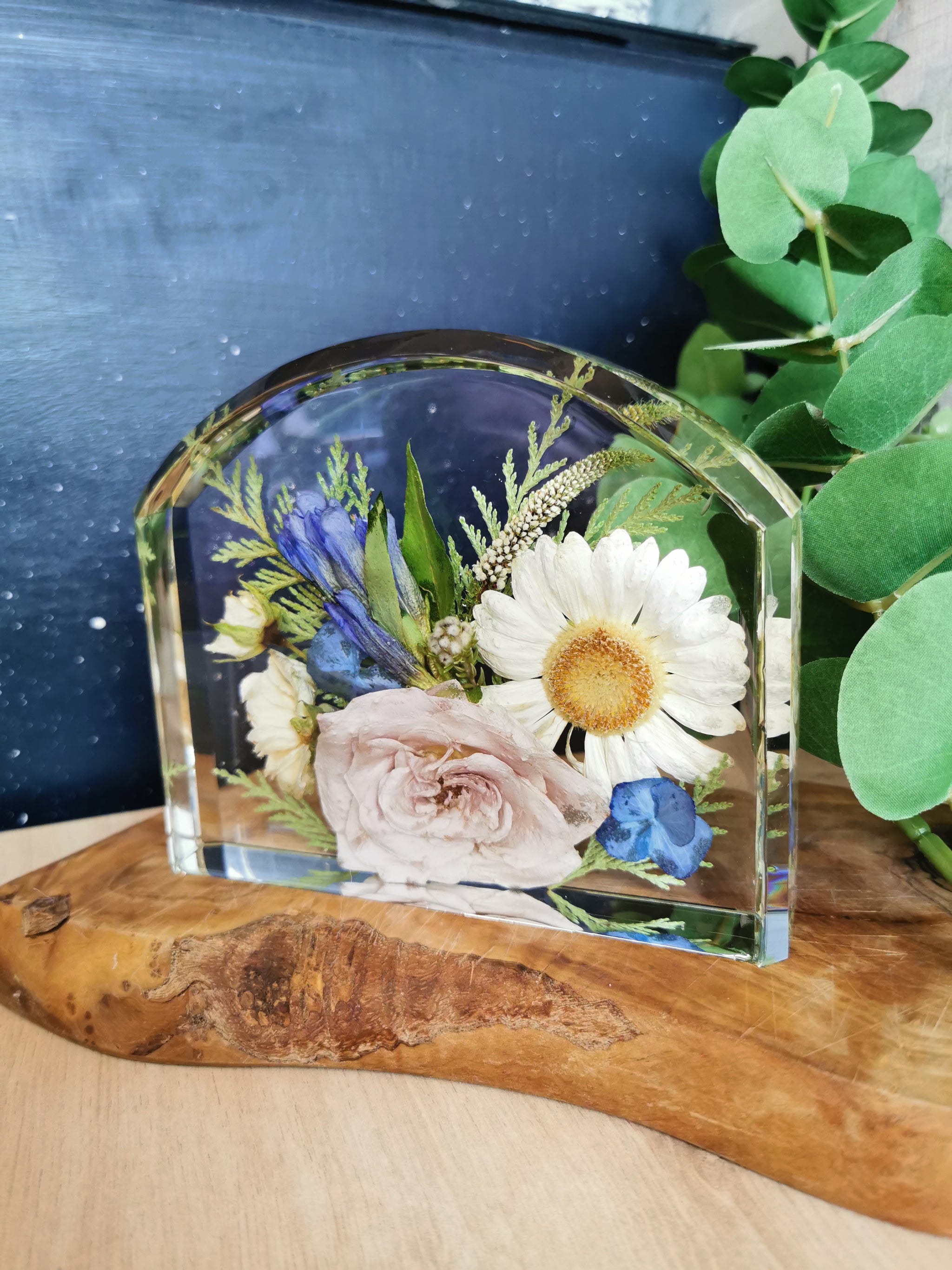 Small Arch – Sparkles Bespoke Resins